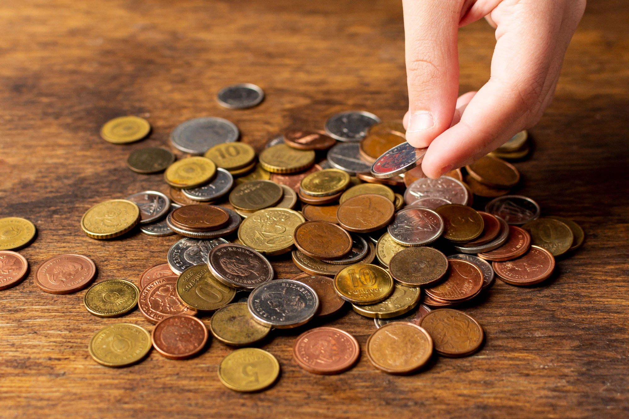 7 Proven Ways: How to Identify Real Gold and Silver Coins Easily